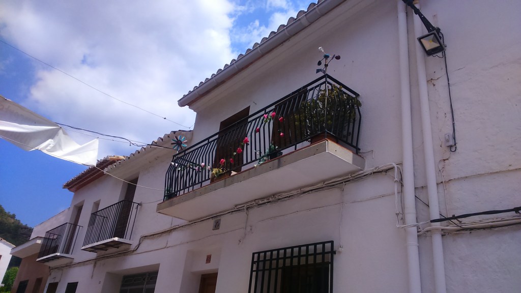 Spain: Olocau – Walking without a donkey